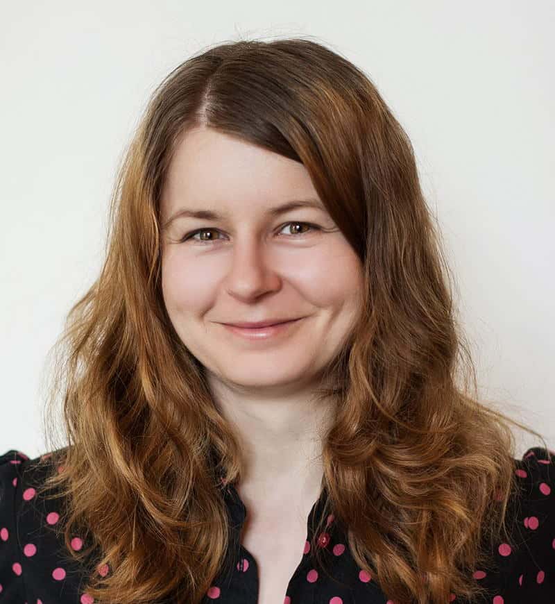 ANNA LAZOROVÁ - NaZemi